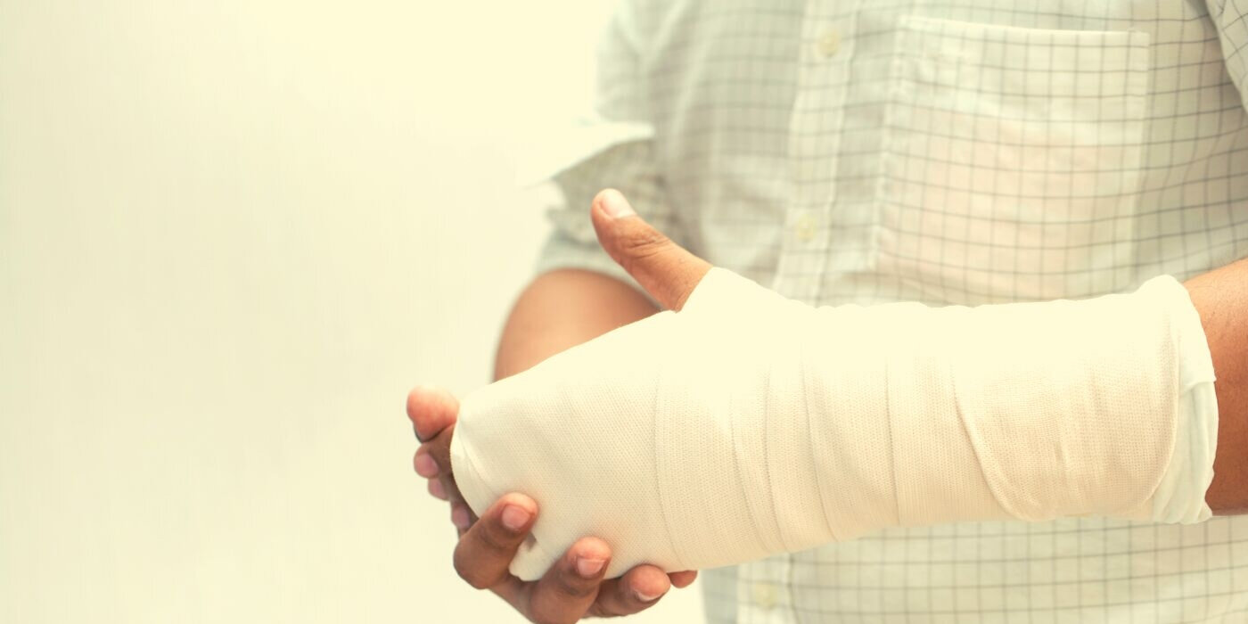 Wrist Fracture Types, Symptoms, Treatments, Recovery & Rehab